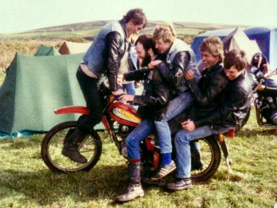 Emu 1983 - LPMCC.net